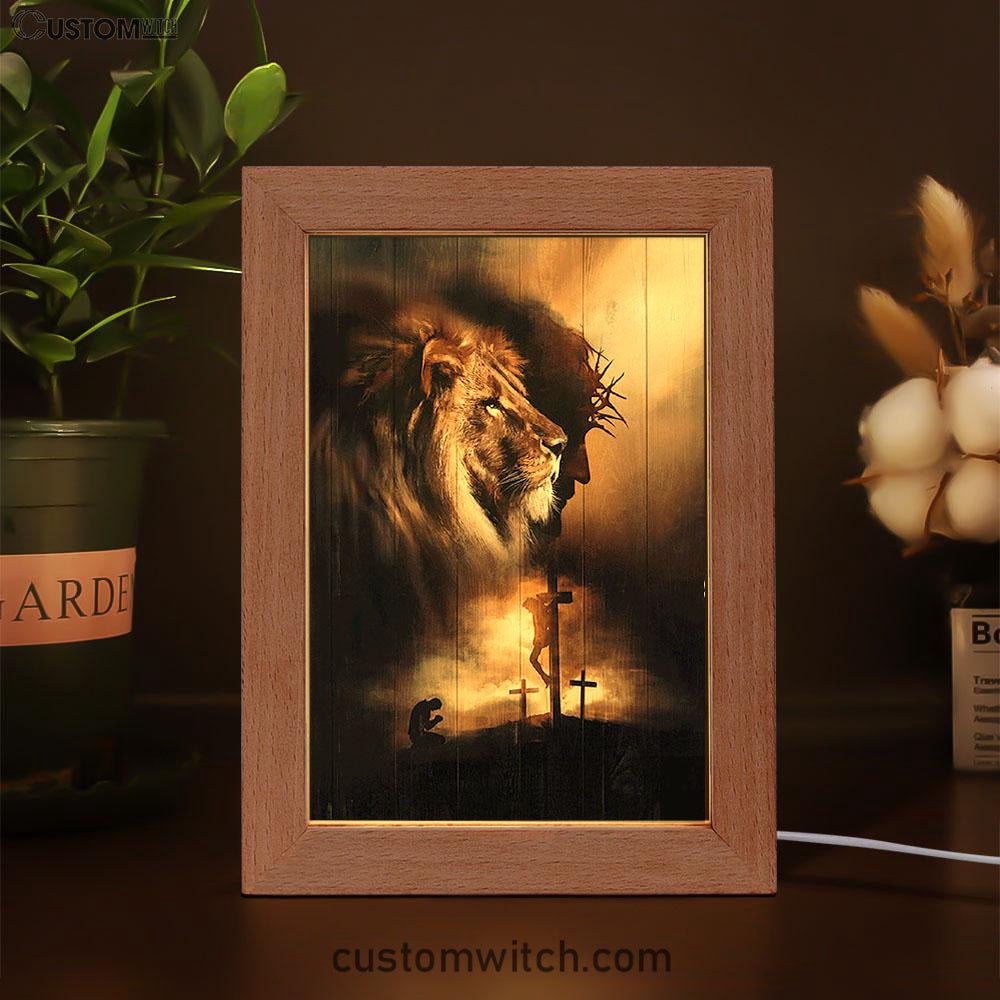 Lion Of Judah Jesus On The Cross Praying With Jesus Frame Lamp - Lion ...
